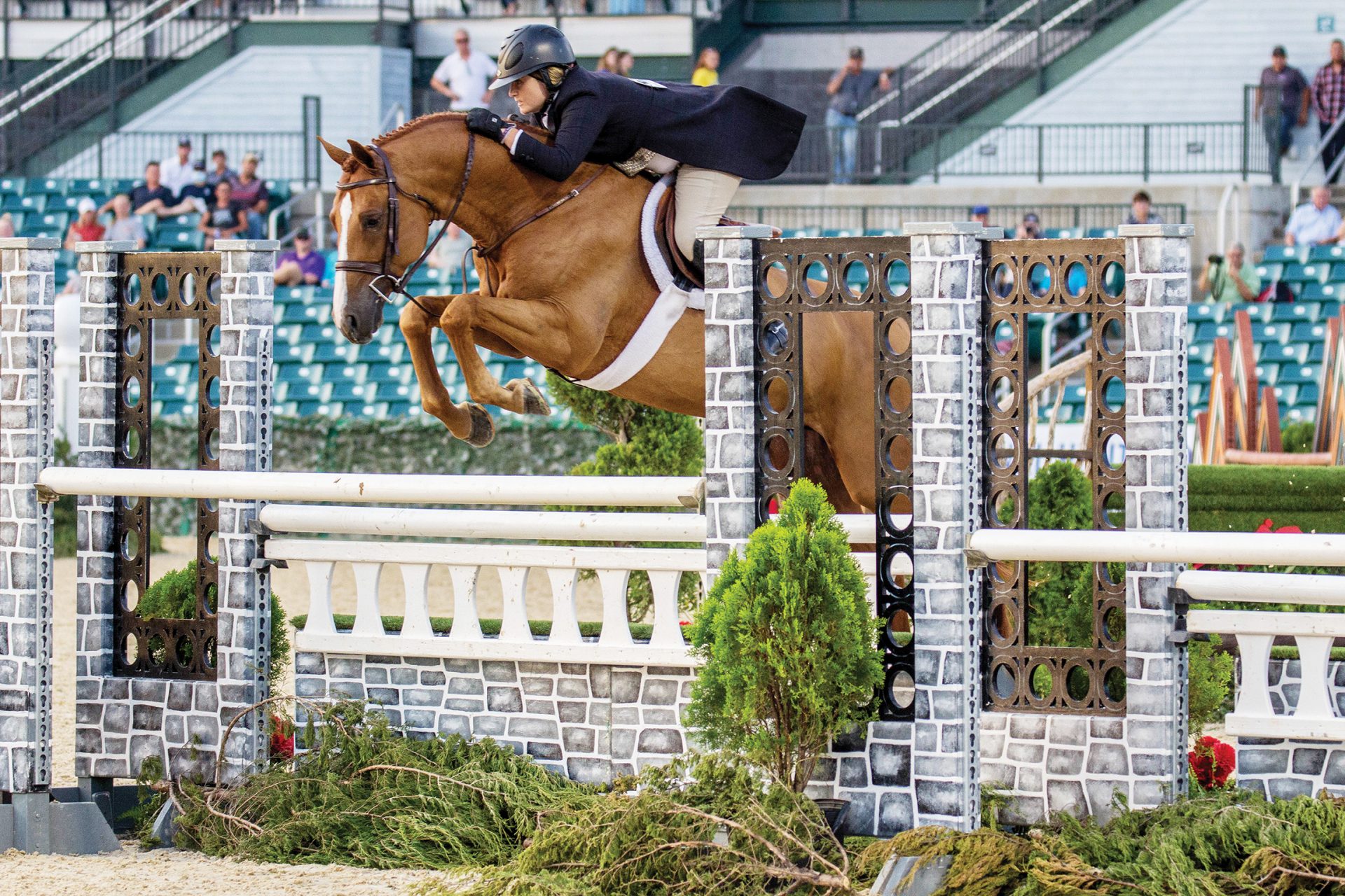 Hunter Star Tom Wright Built His Career on Kindness—Now He’s Paying It ...