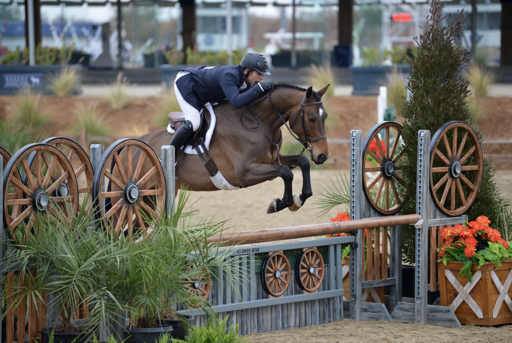 Nick Haness & Skylar Wireman Emerge Victorious in $2500 USHJA National ...