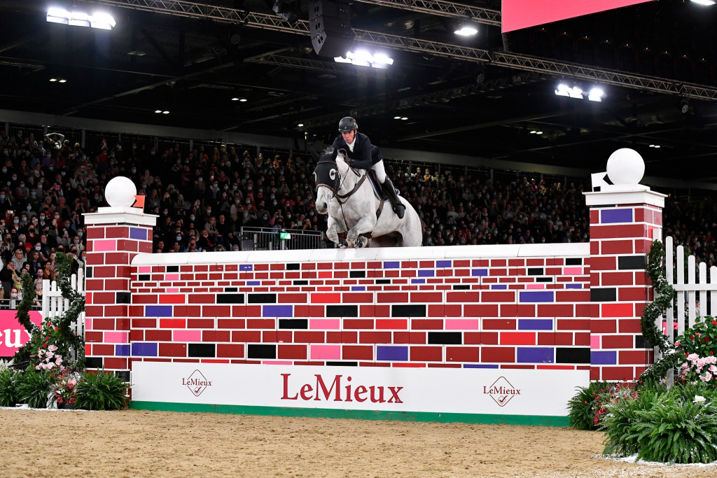 Six Breathtaking Moments at the London International Horse Show - The ...
