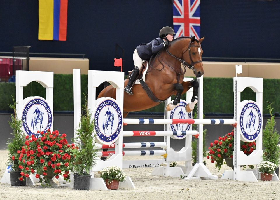Iwasaki Caps Off Spectacular Week at 2022 WIHS with Equitation Final ...
