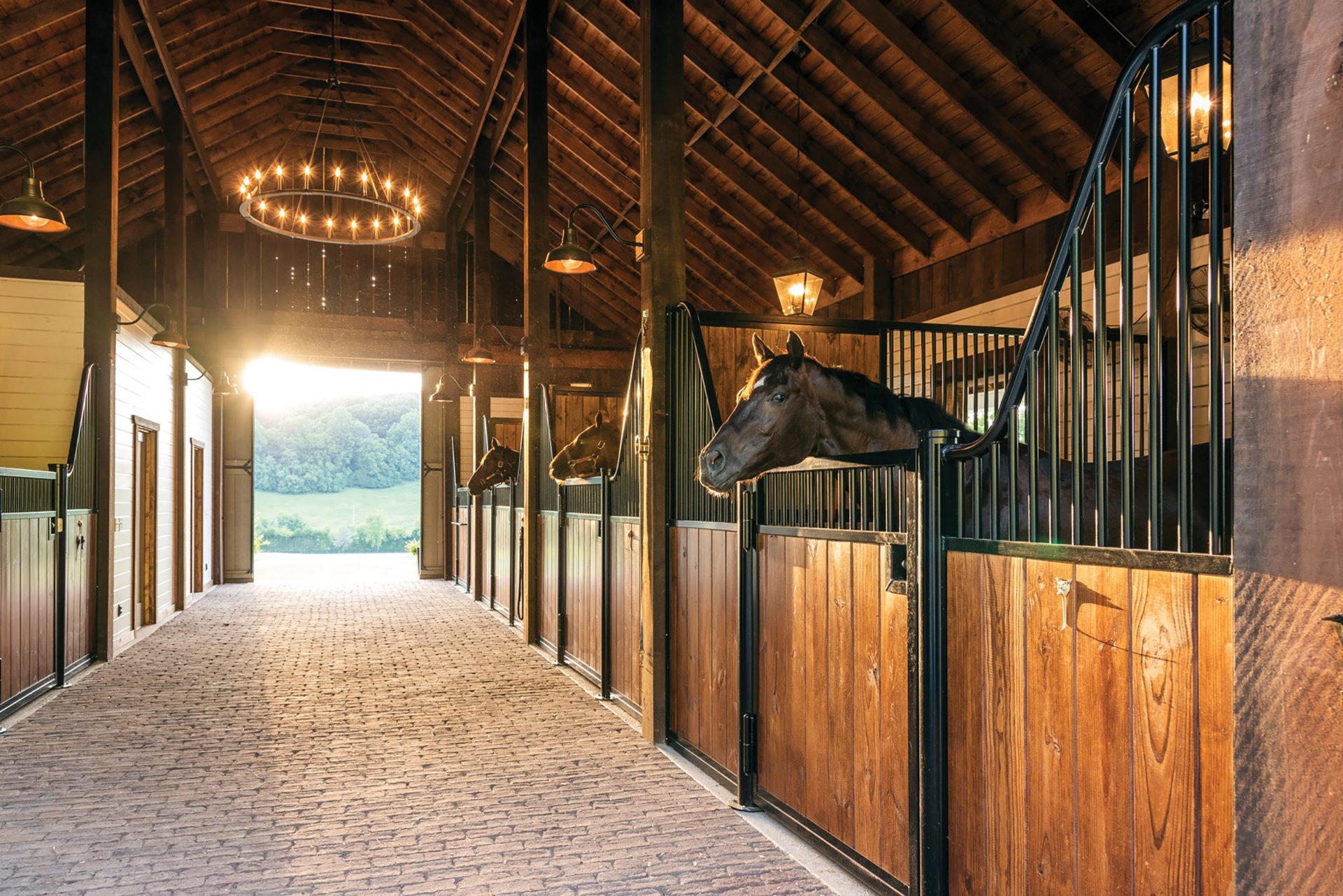 American Stalls: Designing Your Dream Barn - The Plaid Horse Magazine