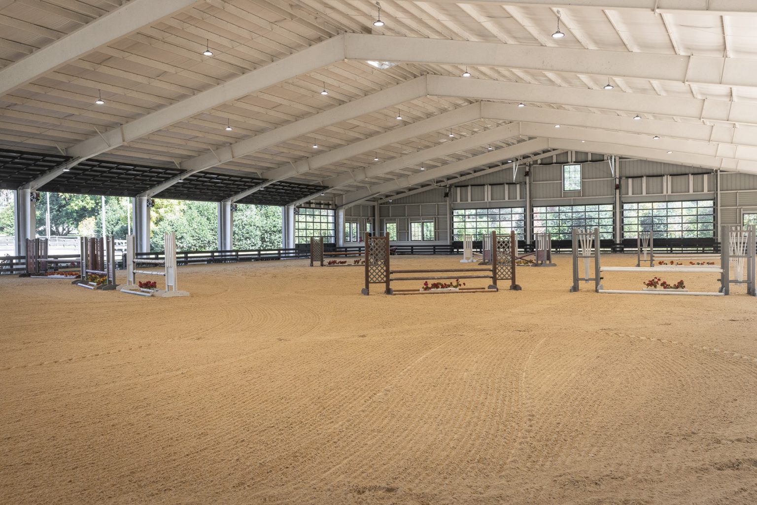 Making an Informed Decision: Riding Arena Styles, Pros and Cons of Each ...