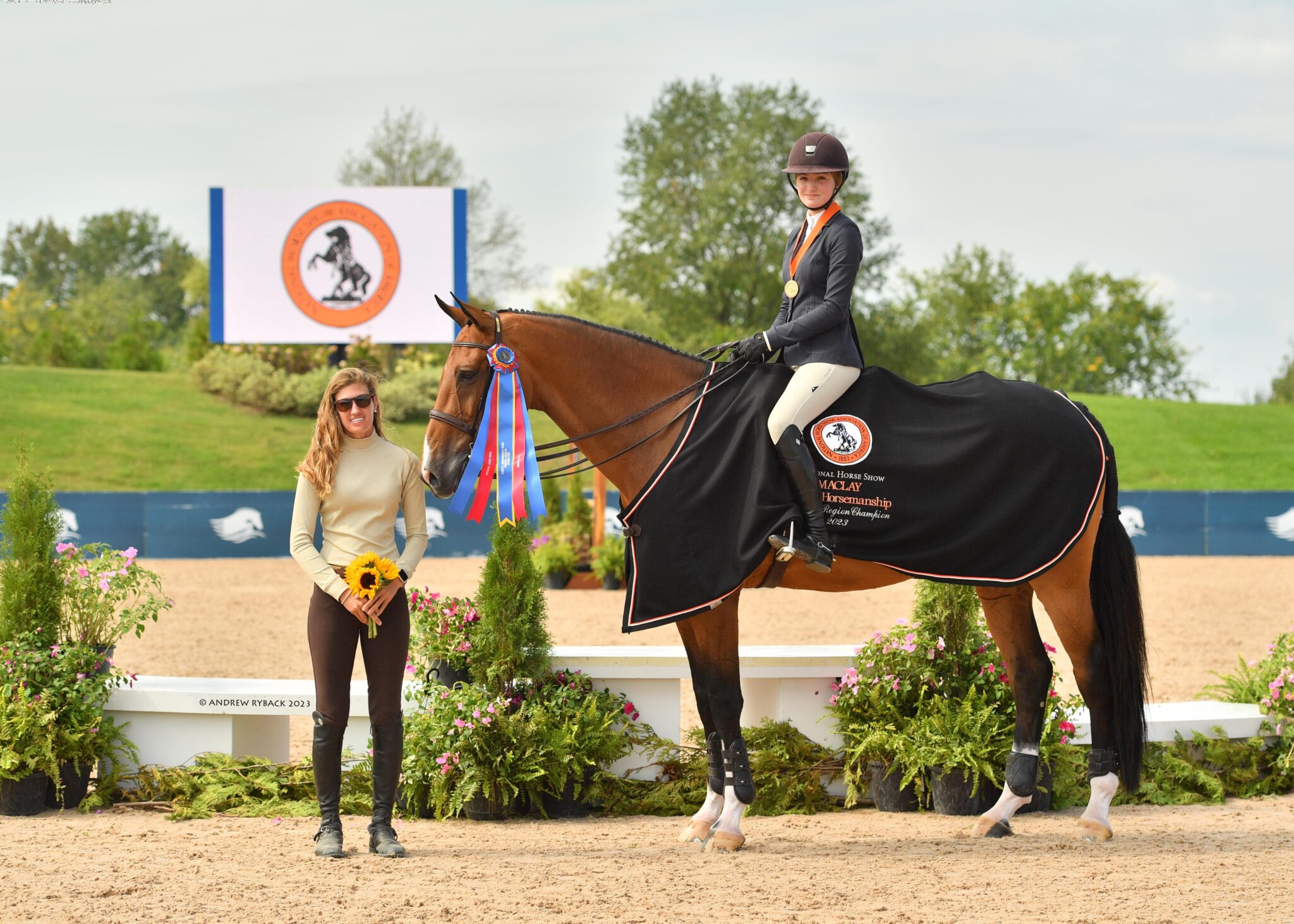 Landmann and Mae Mannis Makes it Big in ASPCA Maclay Regional Final ...