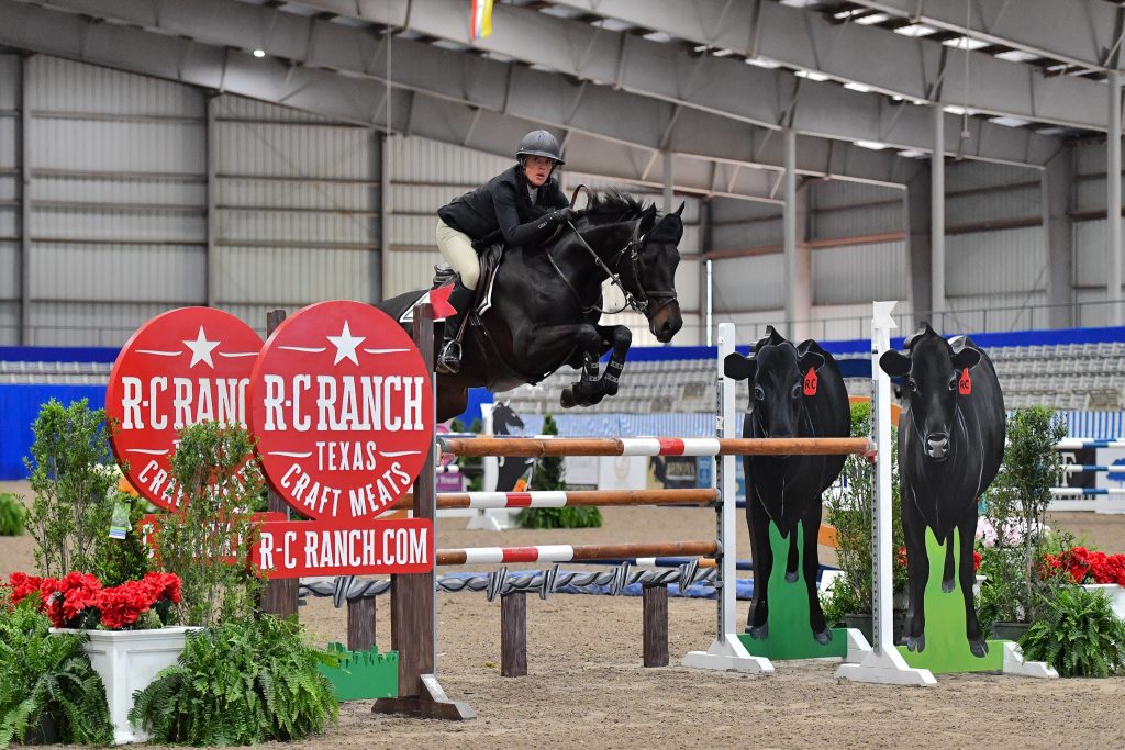 Sparky and Martien van der Hoeven Start Pin Oak Strong with Win in ...