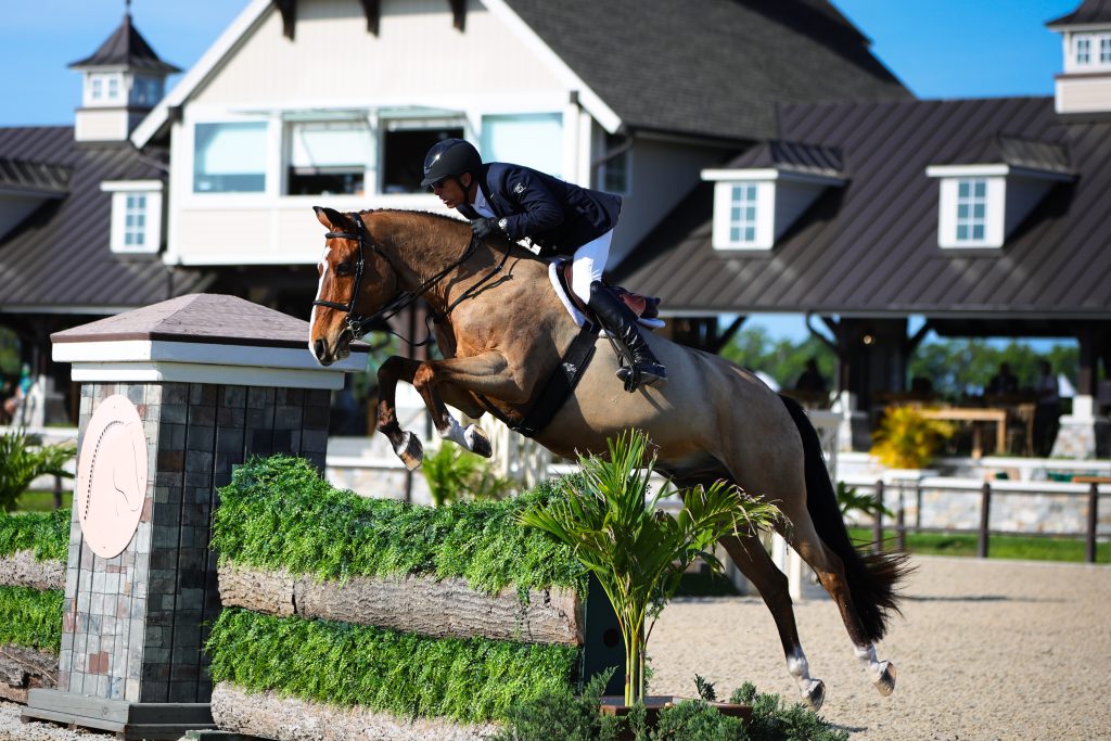 Jaipur Jumps to the Win in the $5,000 USHJA National Hunter Derby ...