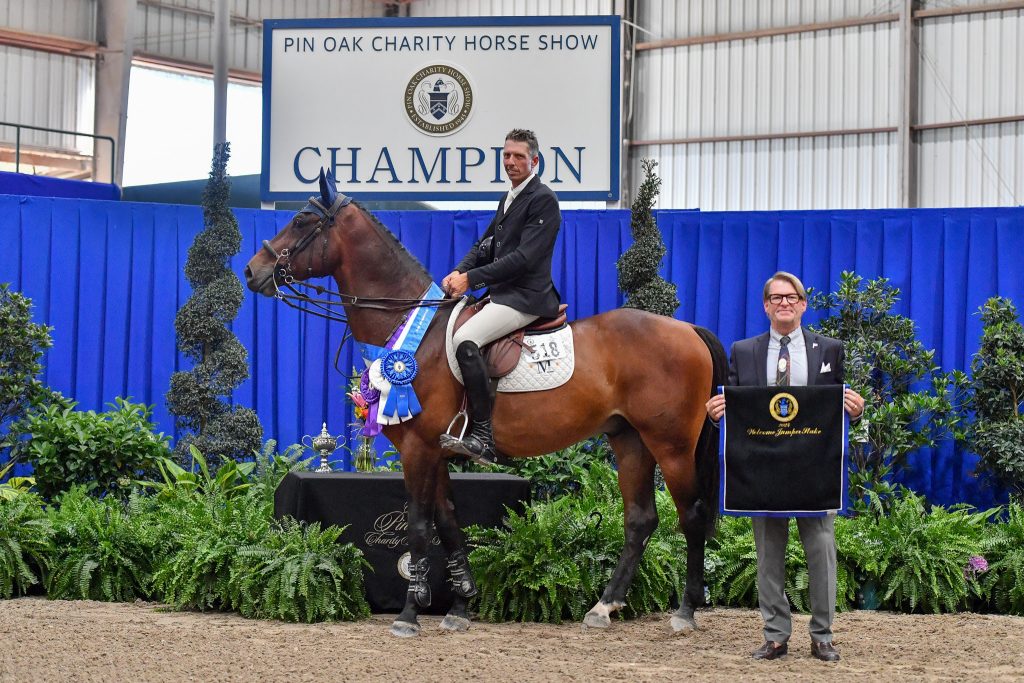 Sparky and Martien van der Hoeven Start Pin Oak Strong with Win in ...
