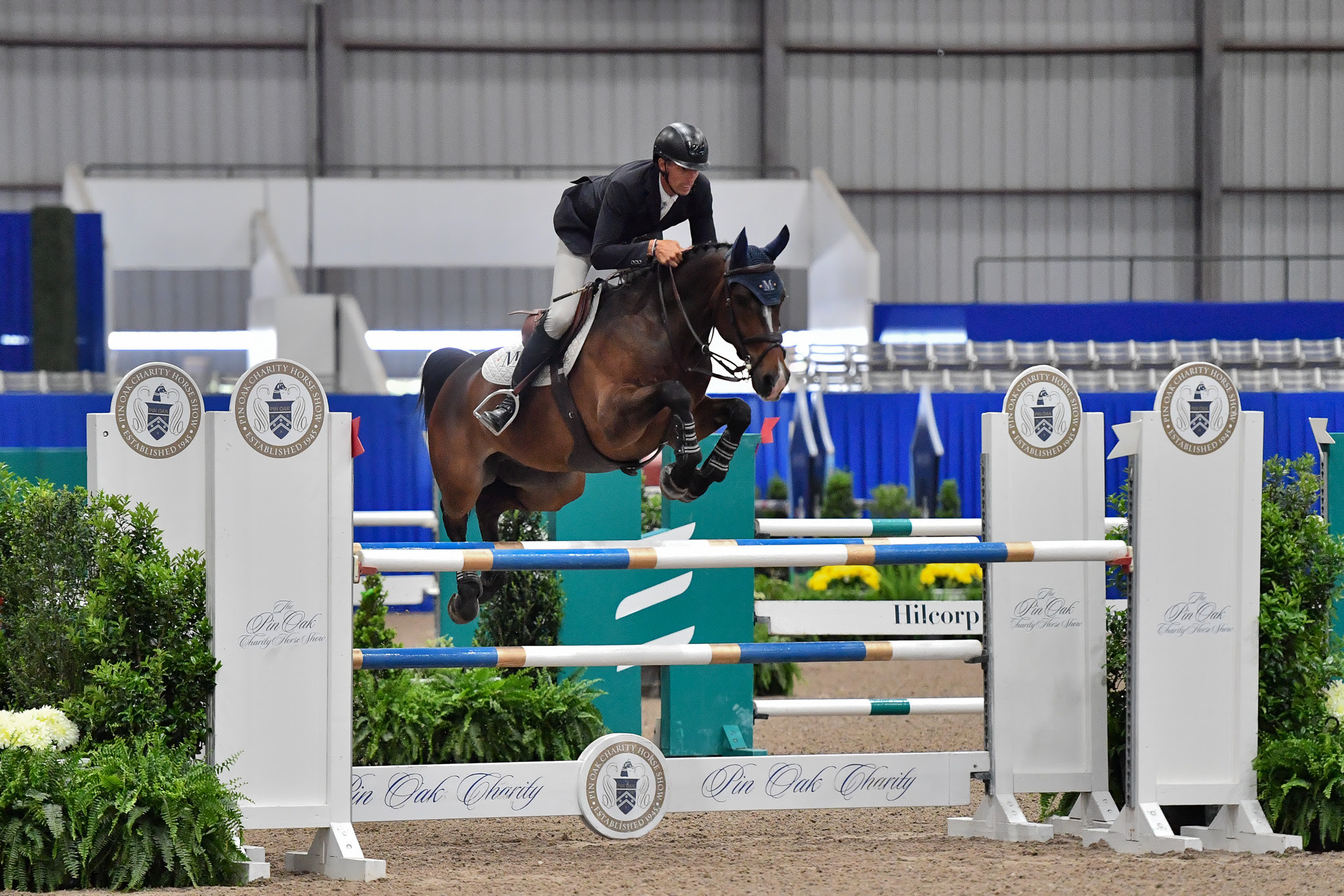 Sparky and Martien van der Hoeven Start Pin Oak Strong with Win in ...