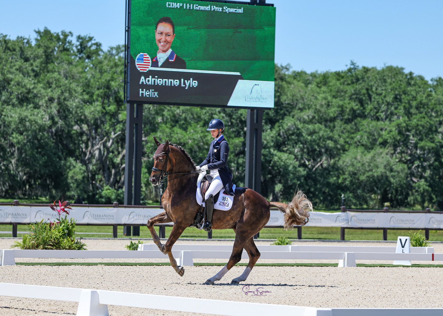 Helix and Adrienne Lyle Win the Galati Yacht Sales CDI4* FEI Grand Prix ...