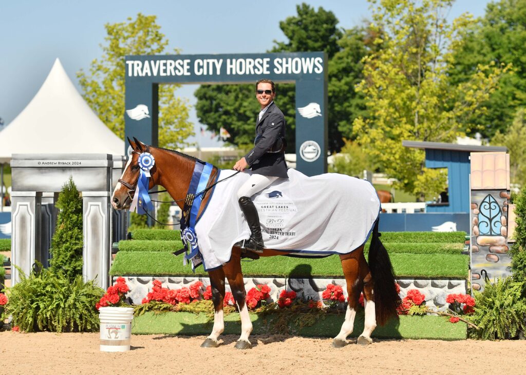 Jacob Pope and Your Welcome BC Win $25,000 USHJA National Hunter Derby ...