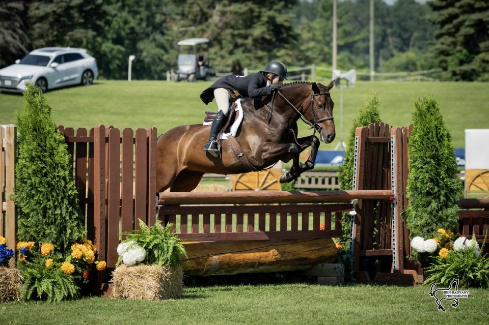 Isabelle Lapierre and Carrera S Land Hunter Derby Win at Ottawa Summer ...