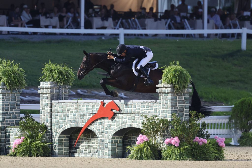 On Dicoblue PS, Victoria Colvin Makes History Winning USHJA ...